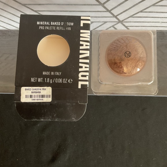 IL MAKIAGE | Makeup | Il Makiage Baked Shadow Panbarbara | Poshmark